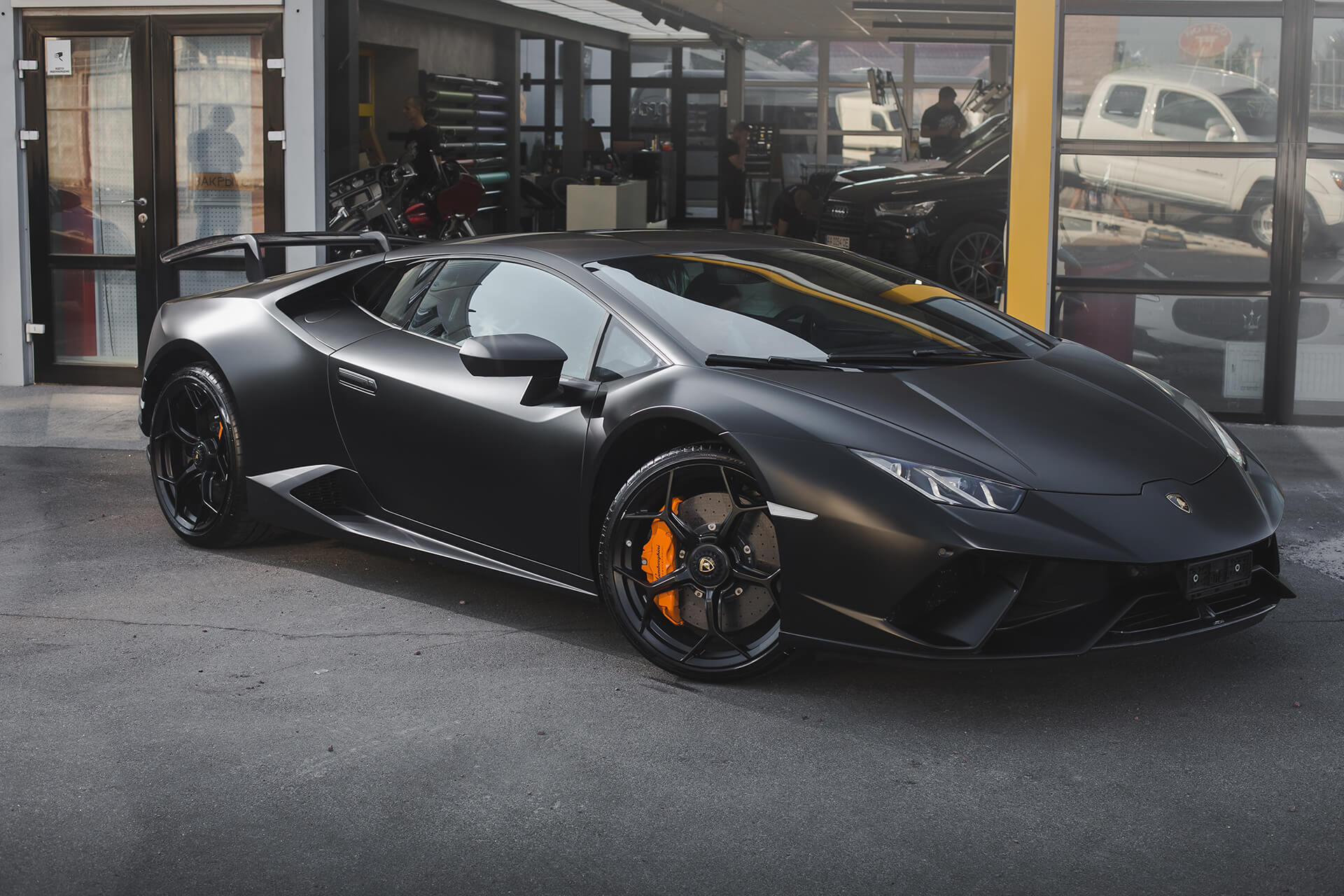 Обклеювання плівкою авто Lamborghini Huracan Performante | South.Art ...